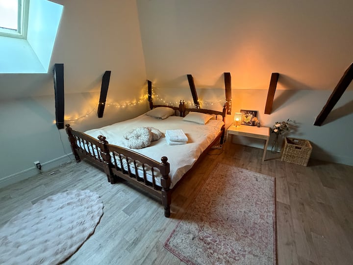 Chambre Confortable Dans Une Maison De Ville - Aurillac