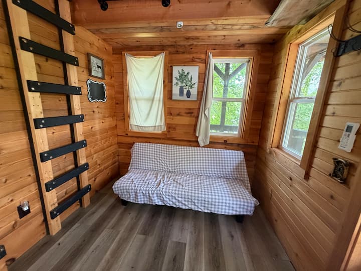 The Tree Top Retreat - Alabama