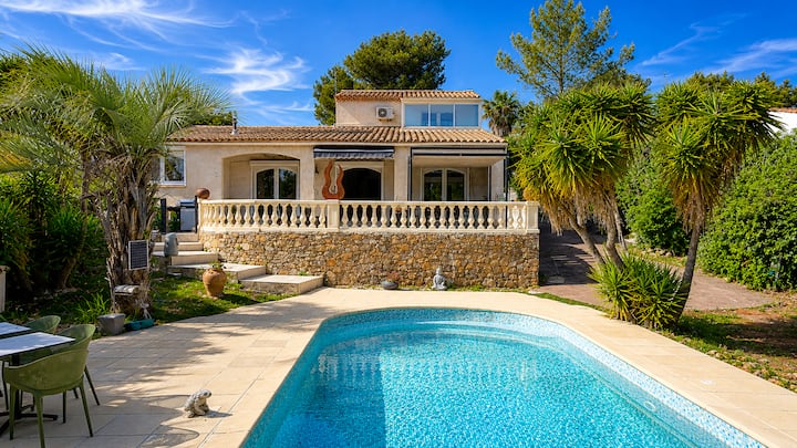 Charmante Villa Avec Piscine Et Grand Jardin - Saint-Raphaël