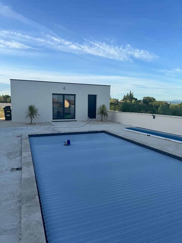 Studio à La Campagne Avec Piscine. - Pierrelatte