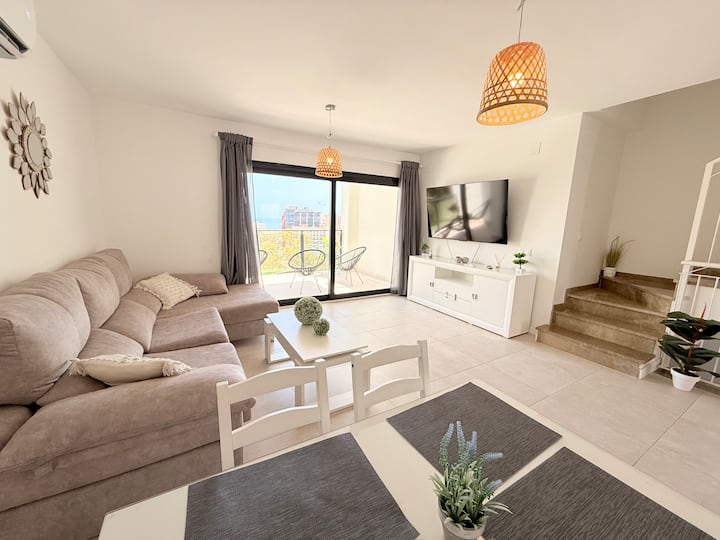 Nueva Casa Adosada Familiar A 5 Min A Pie De Playa - Benalmádena