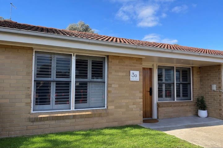 Baker Three Apartments - Kaniva