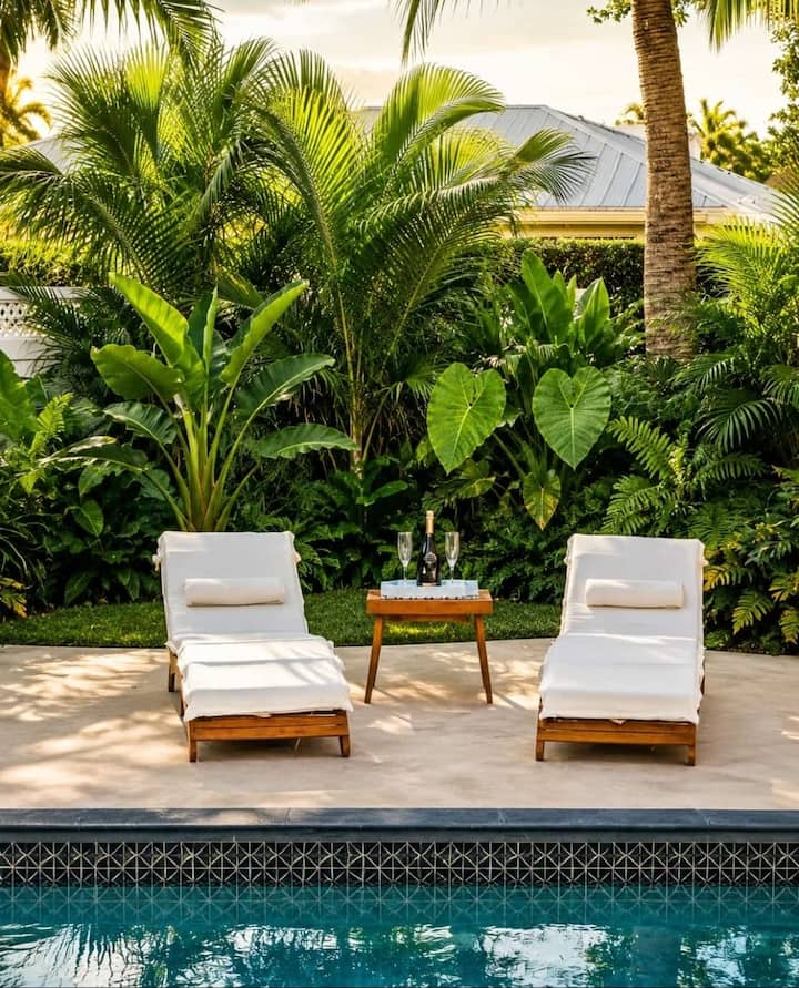 Vero Beach Retreat Pool House - Vero Beach, FL