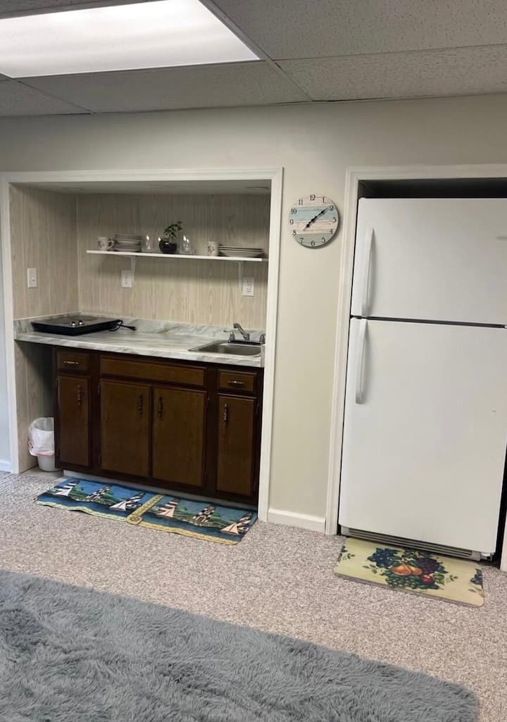 Private Studio For A Couple Or For An Individual - High Point, NC