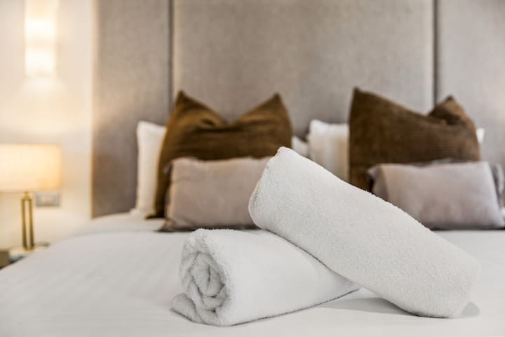 Stylish 1br In Prime Locale W/ Pool + Gym + Sauna - Sydney