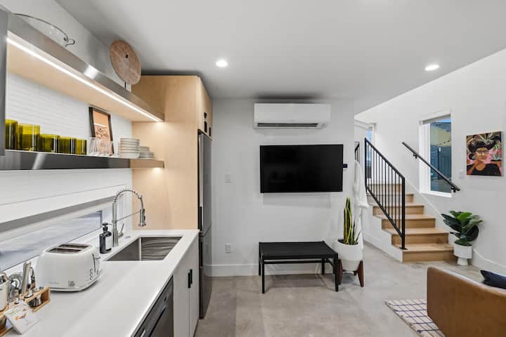 Sleek Casita Retreat | Mins To Tcu + Stockyards - Fort Worth, TX