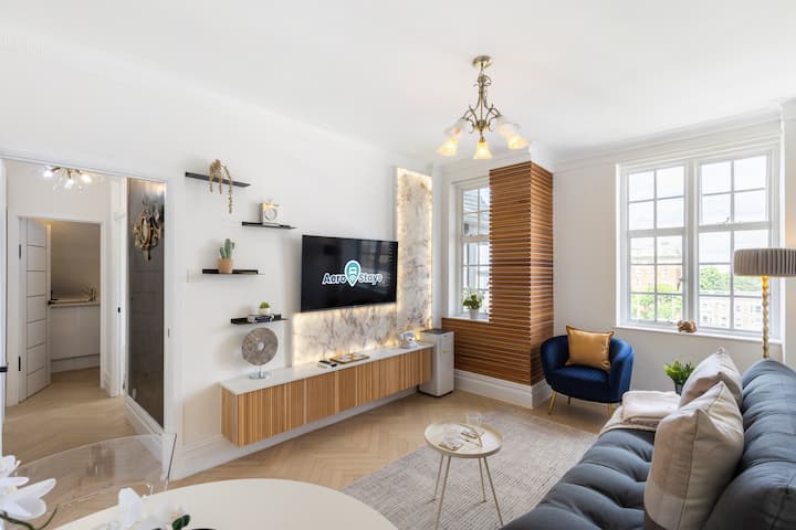 Sunset Views & Spa Bath | 1-bed By Abbey Road -