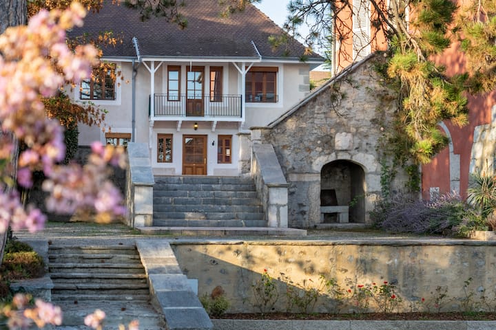 Appartement 2 Chambres Dans Un Château - Seyssel