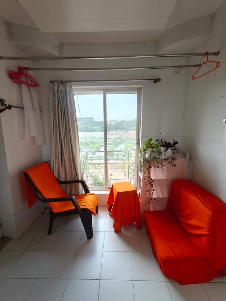 River View Apartment | 2 Min Walk To Osho Ashram - Pune