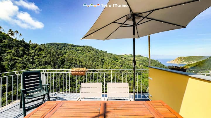 Sea Sky, Terre Marine - Vernazza