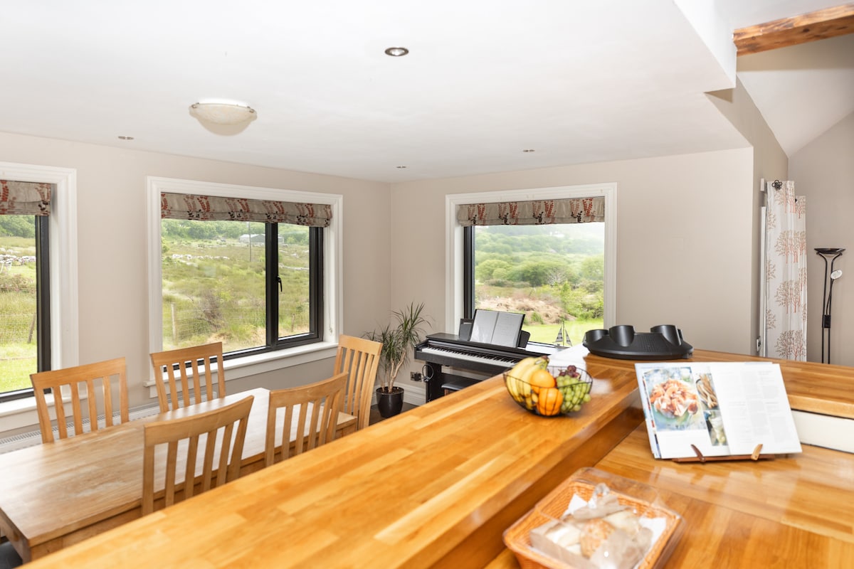 Coastal cove | Ensuite Room no.2 | On the Greenway - Houses for Rent in ...