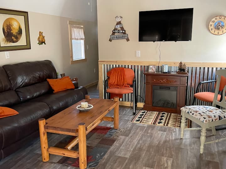 Cozy Cabin In A Private, Country Setting. - Gilbert, WV