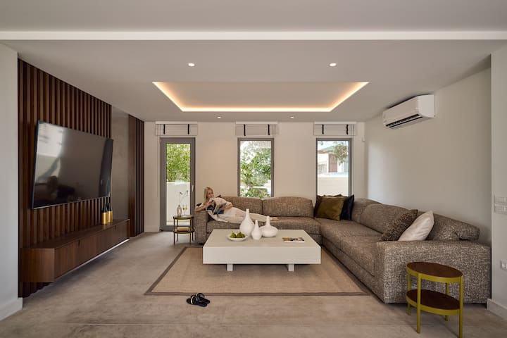 Ennea Villa, Pool, Whirlpool, Cinema Walk To Beach - Hersonissos