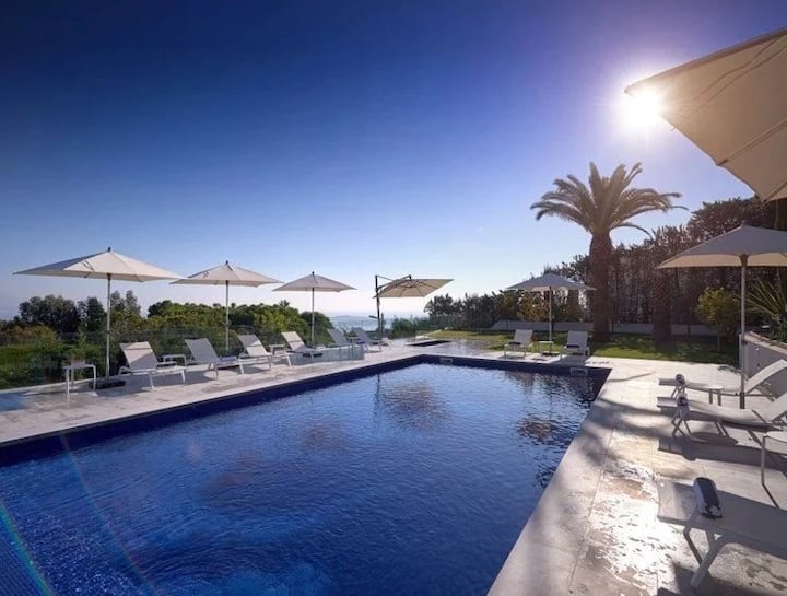 Villa - Vue Mer - 8 Chambres - Antibes