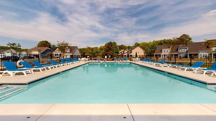 Milos Haven House With Community Pool - Delaware