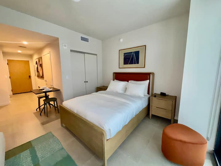 Studio Apartment In The Heart Of Downtown Miami - Miami