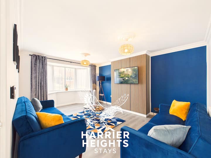 Large 6 Br Team Stay | 2.5 Bath | Parking | Wi-fi - Corby