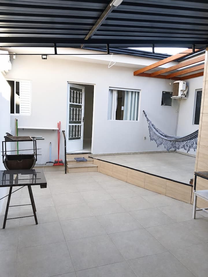 Casa De Hóspedes 
5 Minutos Do Red Eventos - Holambra
