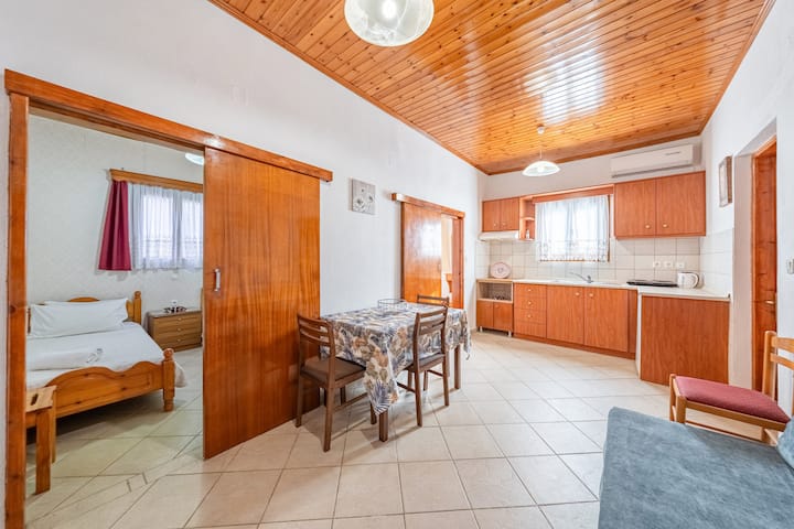 Quadruple Standard Aparment 1 - Kavos