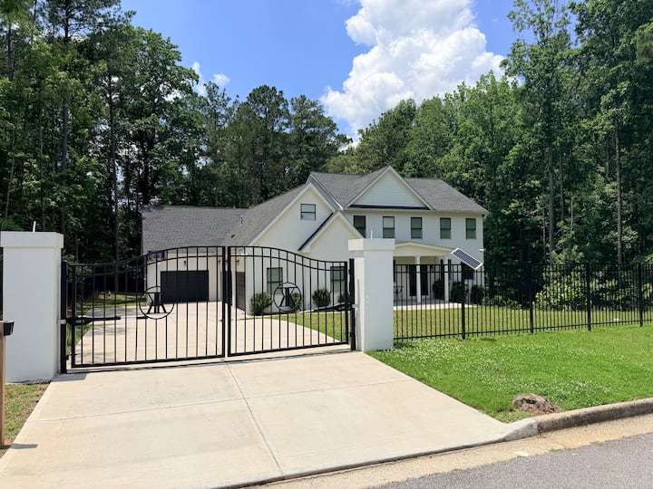 Welcome To The Luxury Kentwood Estates - Hartsfield-Jackson Atlanta Airport (ATL)