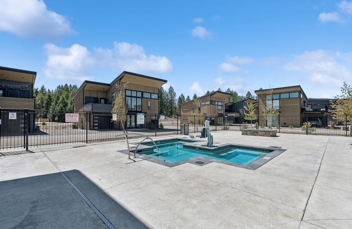 Painted Bear Suite 203 At Cantera-hot Tub - Whitefish, MT