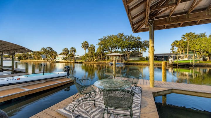 Crystal River 4br - Private Dock - Sleeps 9 - Crystal River, FL