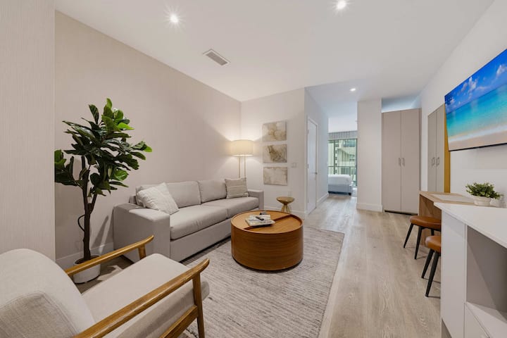 Brickell Skyline- Pool, Gym, And Central Location - Miami