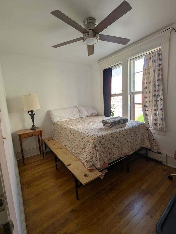 Quiet Apartment 3 Blocks From Church Street! - Shelburne, VT