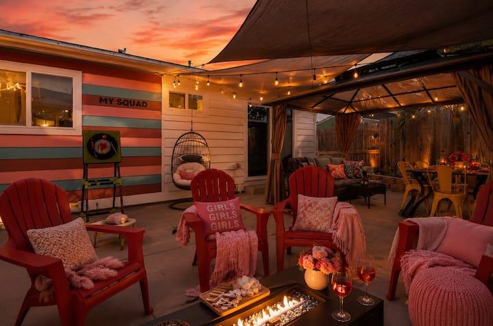 Pink Chic Vibes Girls Trip: King Beds. Fun 4 All - La Mesa, CA