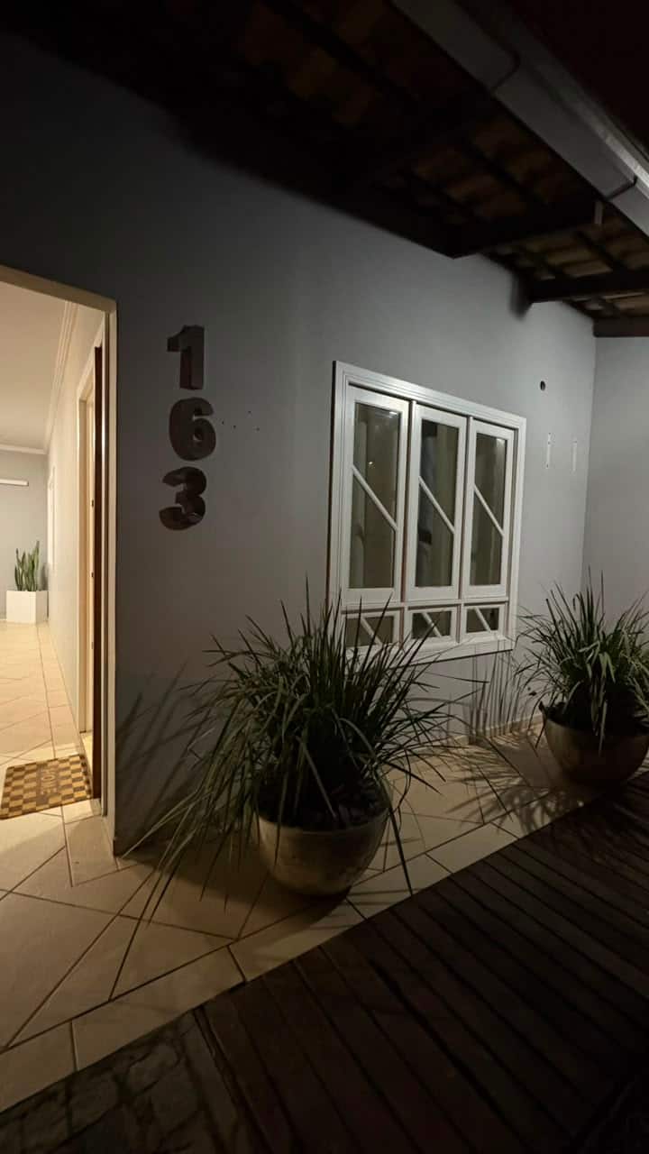 Espaço Moderno E Equipado Com Garagem (Suite + Ac) - Joinville