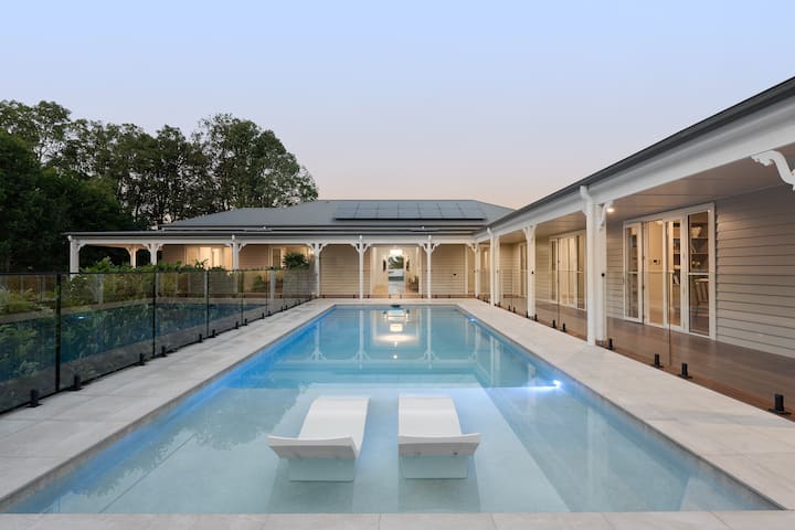 Luxury Maleny Estate With Pool - 2 Mins To Town - Maleny