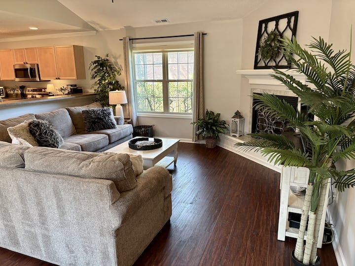 Harlandale Hideaway: Serene Private Pool & Hot Tub - Wilmington, NC