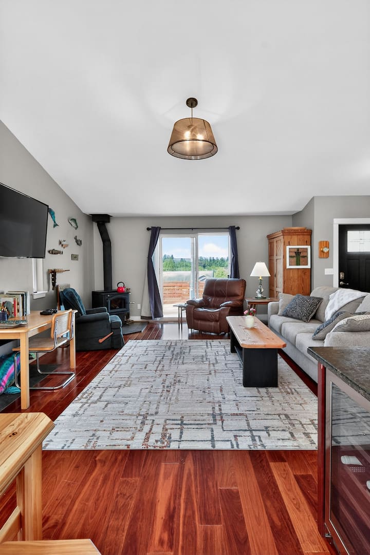 Home In Hansville With Water And Mountain Views - Kitsap Memorial State Park, Poulsbo