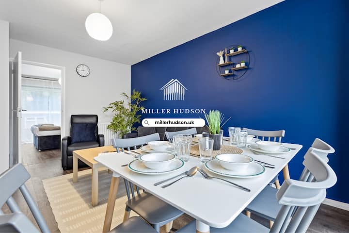 Spacious House For Long Business Stays. - Crawley
