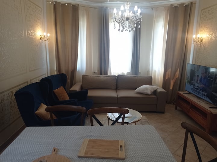 Apartman U Villi.
Sa Upotrebom Zajedničkog Bazen. - Banjole