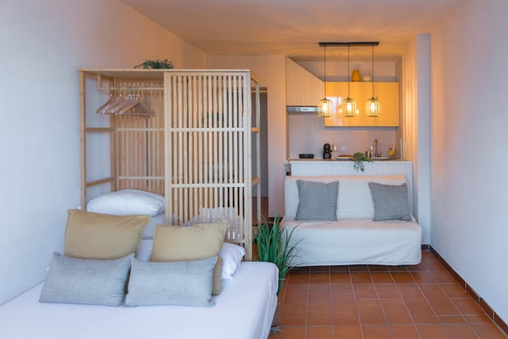 Empuriabrava Studio Steps From Beach - Empuriabrava
