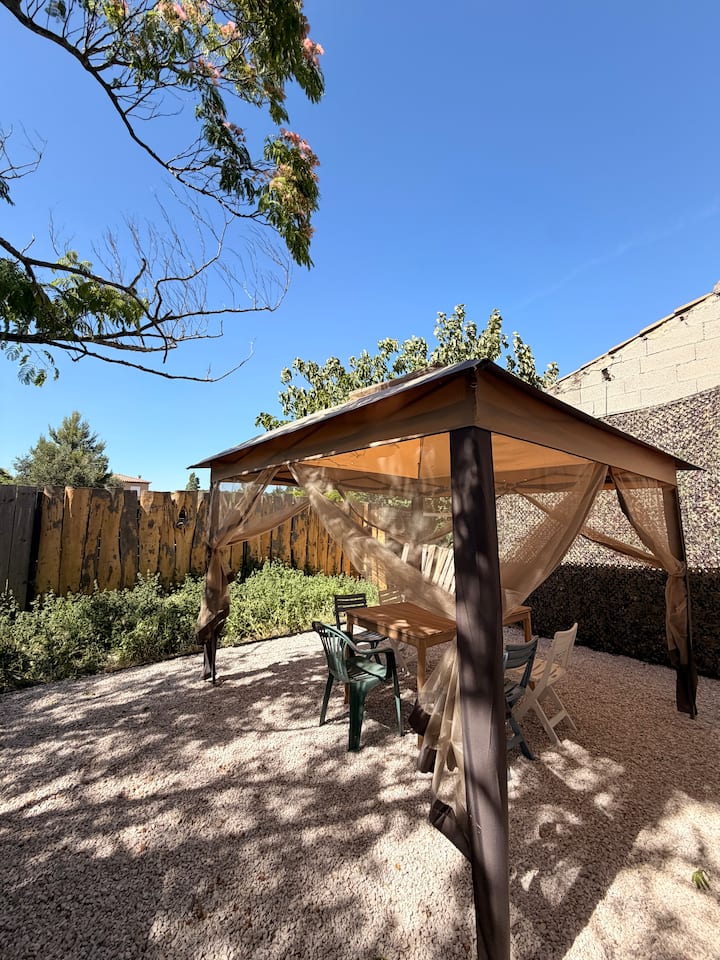 Appartement En Rez De Jardin - Vitrolles
