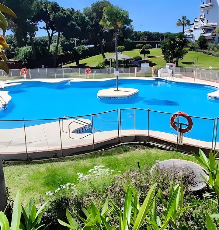 Sunny Calahonda Park - Sitio de Calahonda