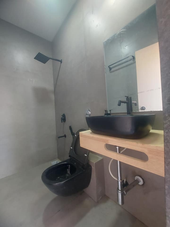 Luxurious & Beautiful Properties Its Very Picefull - Thane