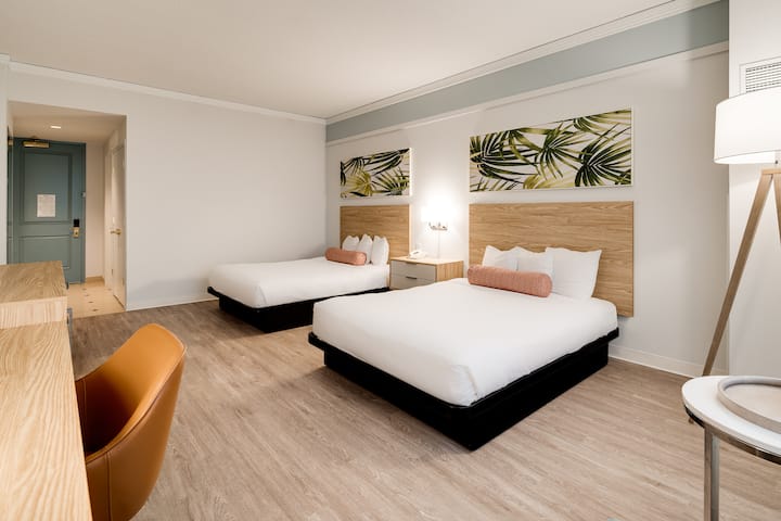 Family Ocean View Room | Sleeps 8 Near Beach - Atlantic City, NJ