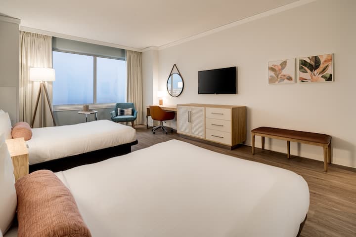Ocean View Family Suite | Sleeps 6 & Boardwalk - Atlantic City, NJ