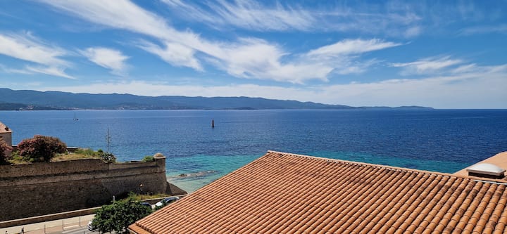 Charme & Vue Mer — Citadelle D’ajaccio - Ajaccio