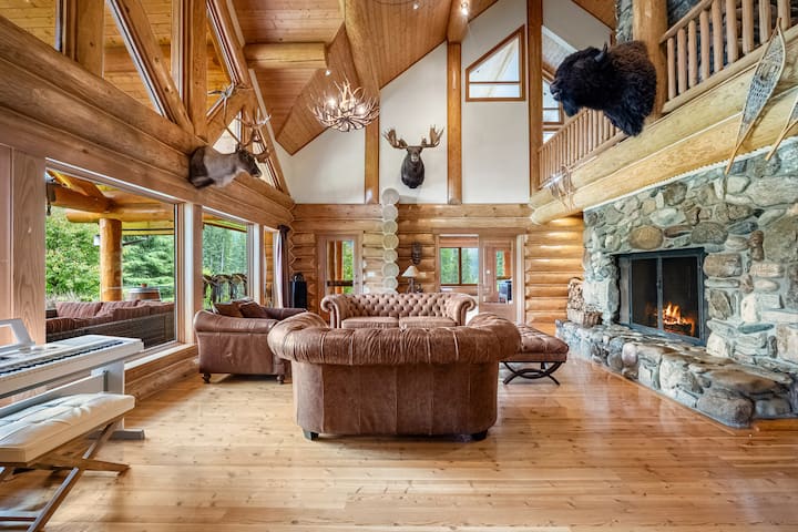 Royal Antler Ranch | 1300 Acres | Pool | Theatre - Fairmont Hot Springs, BC