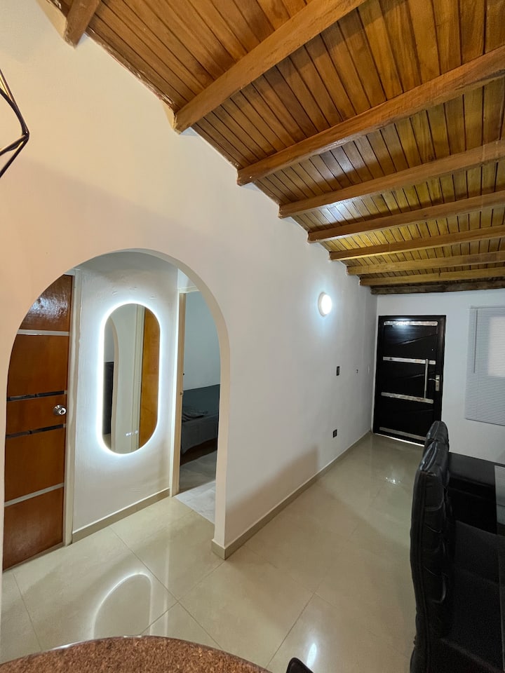 Casa Familiar Con Todas Las Comodidades - Venezuela