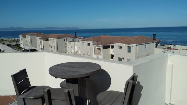 Penthouse Hermanus Beach Club - Hermanus