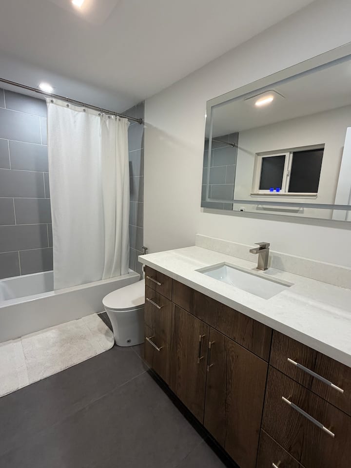 Cozy & Comfortable, Safe Residential Neighborhood. - Bothell, WA