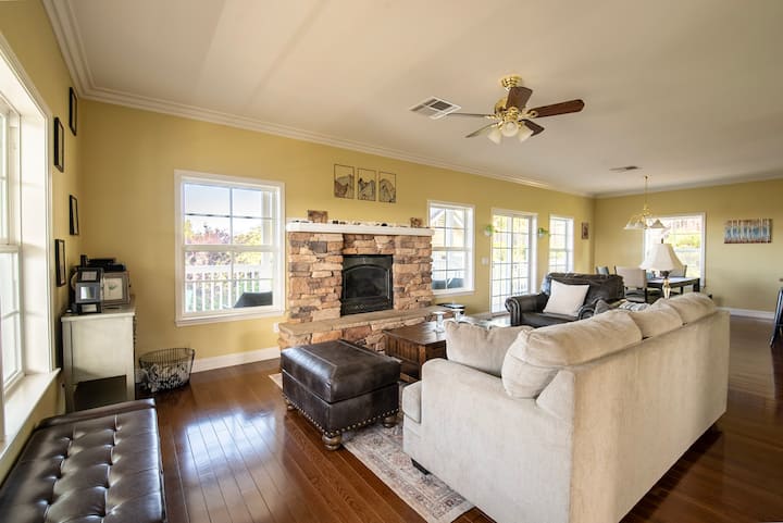 Elegant Family Home; Morning Coffee With A View! - Julian, CA