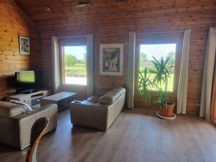 Chaleureuse Maison En Bois Finlandaise - Dinan