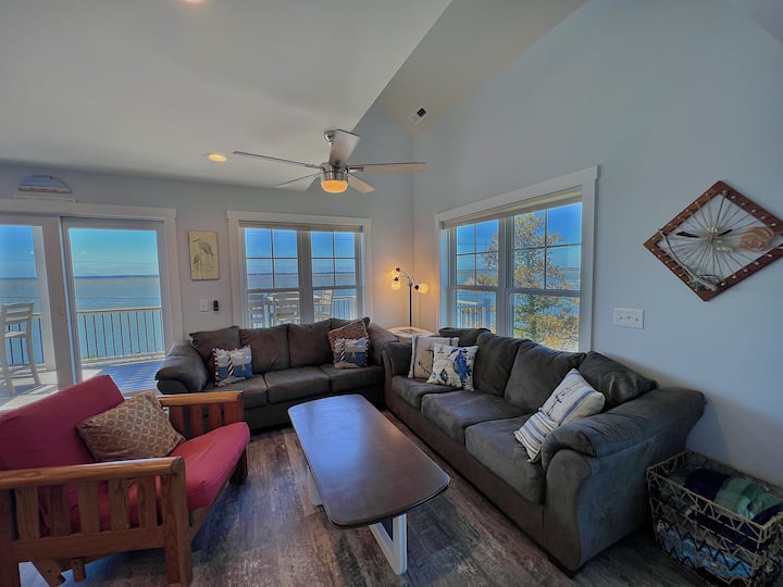 The Glade | New Luxury Coastal Getaway! - Chincoteague, VA