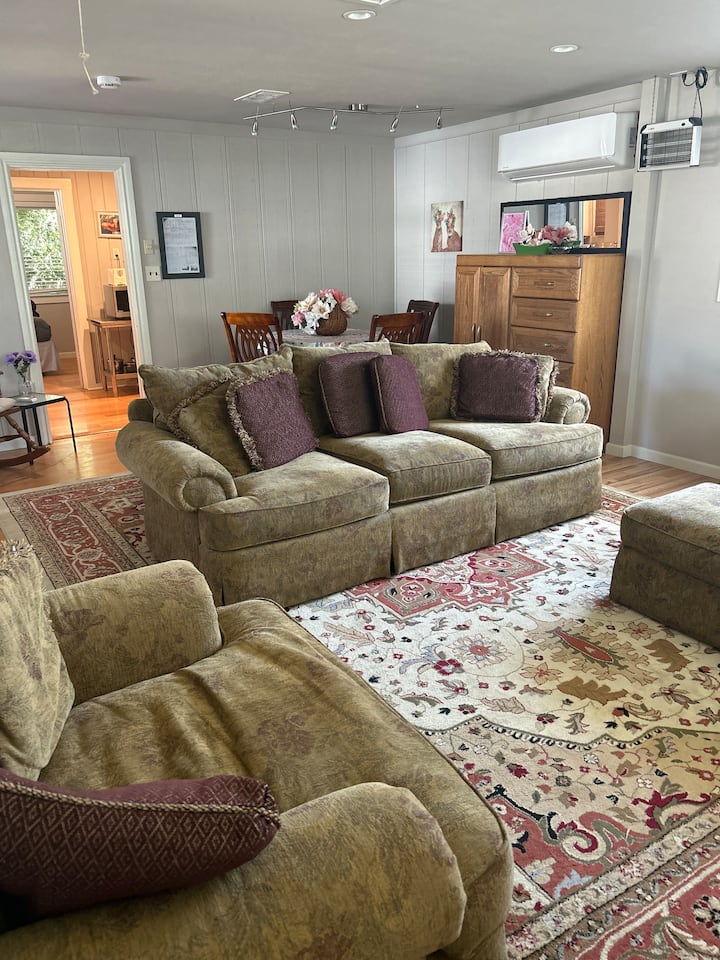 Detached Guest House. Whole Unit Is Yours! - Vallejo, CA